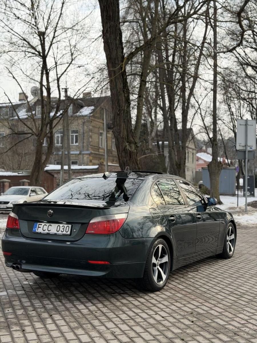 BMW 525 2004 Viļņa, ar dzinēja tilpumu 2.50 L un nobraukumu 390 tūkst. km par 2750 €, foto 4 vietnē AUTOMOTO.COM.LV