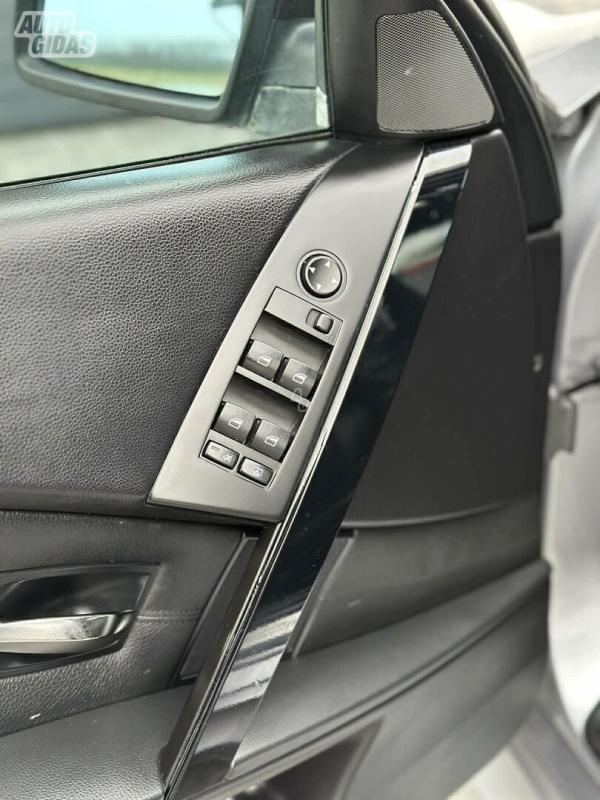 BMW 525 2004 Utena, ar dzinēja tilpumu 2.50 L un nobraukumu 273 tūkst. km par 4700 €, foto 3 vietnē AUTOMOTO.COM.LV