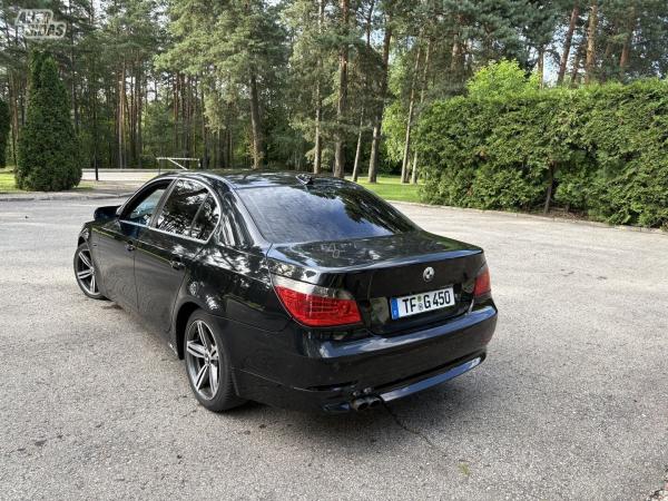 BMW 525 2004 Varėna, ar dzinēja tilpumu 2.50 L un nobraukumu 330 tūkst. km par 2650 €, foto 7 vietnē AUTOMOTO.COM.LV