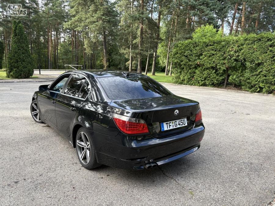 BMW 525 2004 Varėna, ar dzinēja tilpumu 2.50 L un nobraukumu 330 tūkst. km par 2650 €, foto 8 vietnē AUTOMOTO.COM.LV