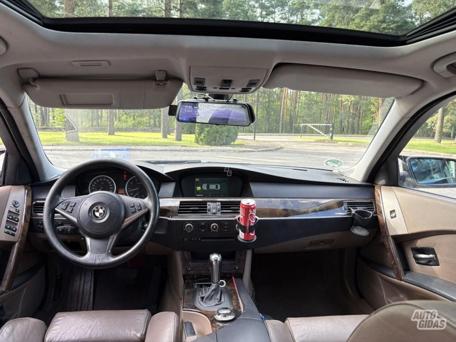BMW 525 2004 Varėna, ar dzinēja tilpumu 2.50 L un nobraukumu 330 tūkst. km par 2650 €, foto 12 vietnē AUTOMOTO.COM.LV
