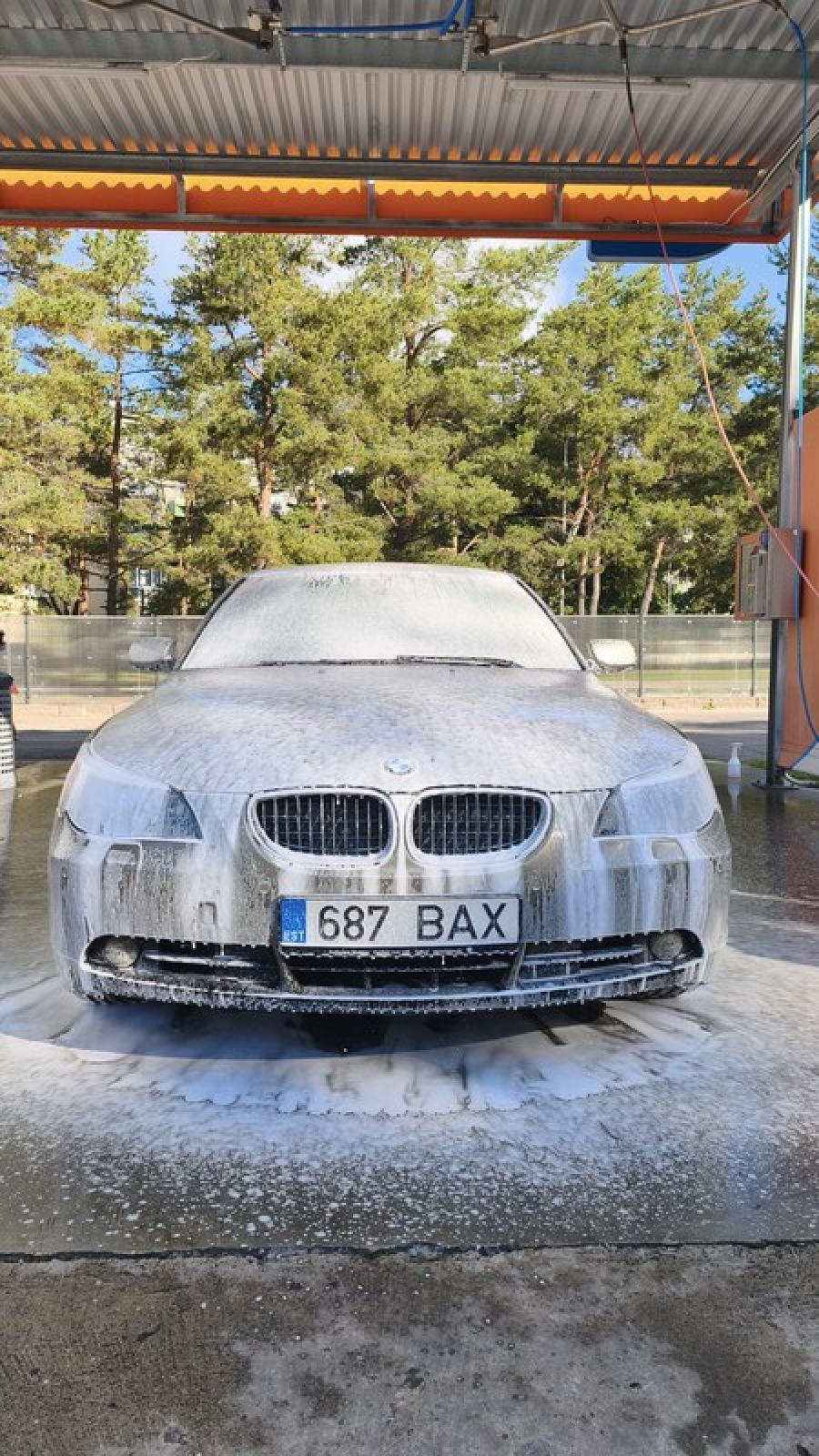 BMW 525 2004 in Tallinn, with an engine capacity of 0.00 L and mileage of 275 thousand km for 4000 €, photo 7 on AUTOMOTO.COM.LV
