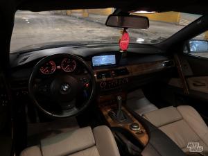 BMW 525 2005 in Vilnius, with an engine capacity of 2.50 L and mileage of 320 thousand km for 3950 €, photo 16 on AUTOMOTO.COM.LV