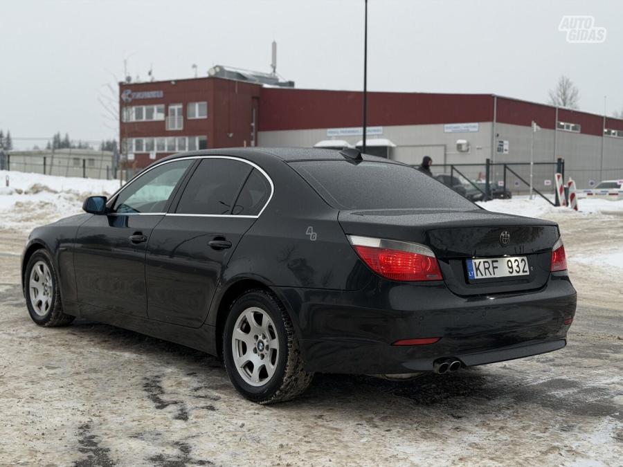 BMW 525 2005 in Vilnius, with an engine capacity of 2.50 L and mileage of 340 thousand km for 3499 €, photo 8 on AUTOMOTO.COM.LV