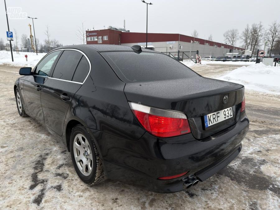 BMW 525 2005 in Vilnius, with an engine capacity of 2.50 L and mileage of 340 thousand km for 3499 €, photo 9 on AUTOMOTO.COM.LV