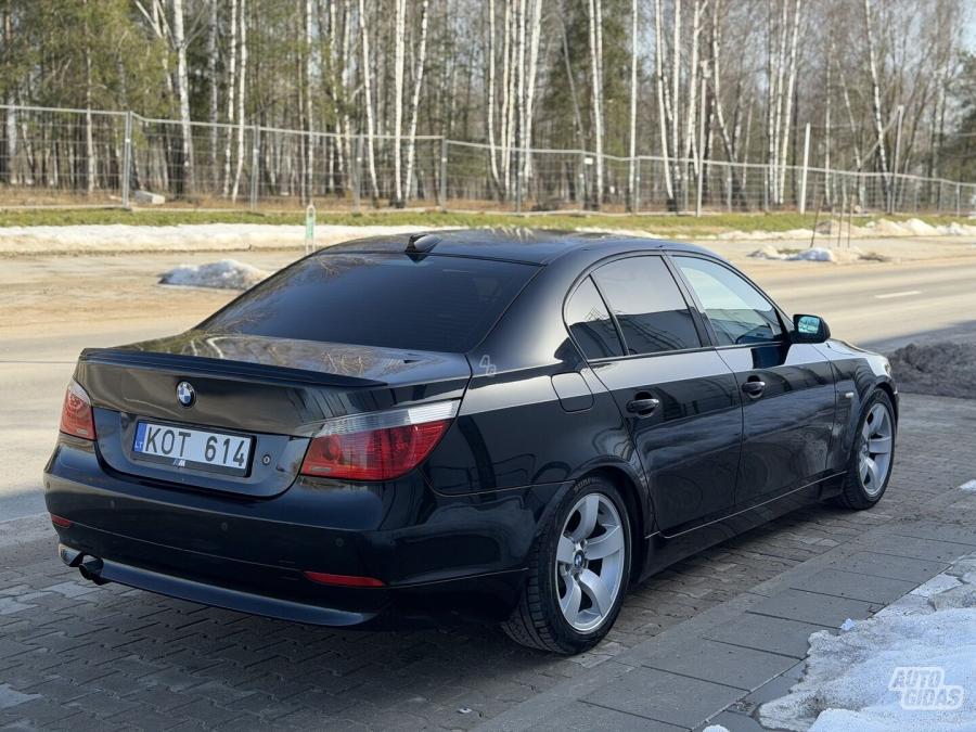 BMW 525 2005 Viļņa, ar dzinēja tilpumu 2.50 L un nobraukumu 250 tūkst. km par 3350 €, foto 18 vietnē AUTOMOTO.COM.LV
