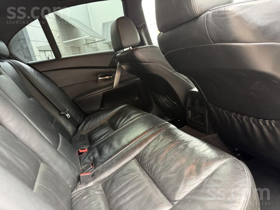 BMW 525 2005 Rīga, ar dzinēja tilpumu 2.50 L un nobraukumu 367 tūkst. km par 3490 €, foto 14 vietnē AUTOMOTO.COM.LV