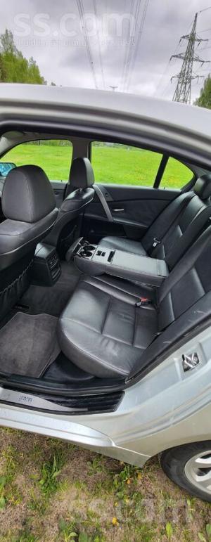 BMW 525 2005 in Riga, with an engine capacity of 2.50 L and mileage of 345 thousand km for 2550 €, photo 12 on AUTOMOTO.COM.LV