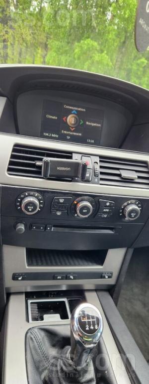 BMW 525 2005 in Riga, with an engine capacity of 2.50 L and mileage of 345 thousand km for 2550 €, photo 14 on AUTOMOTO.COM.LV