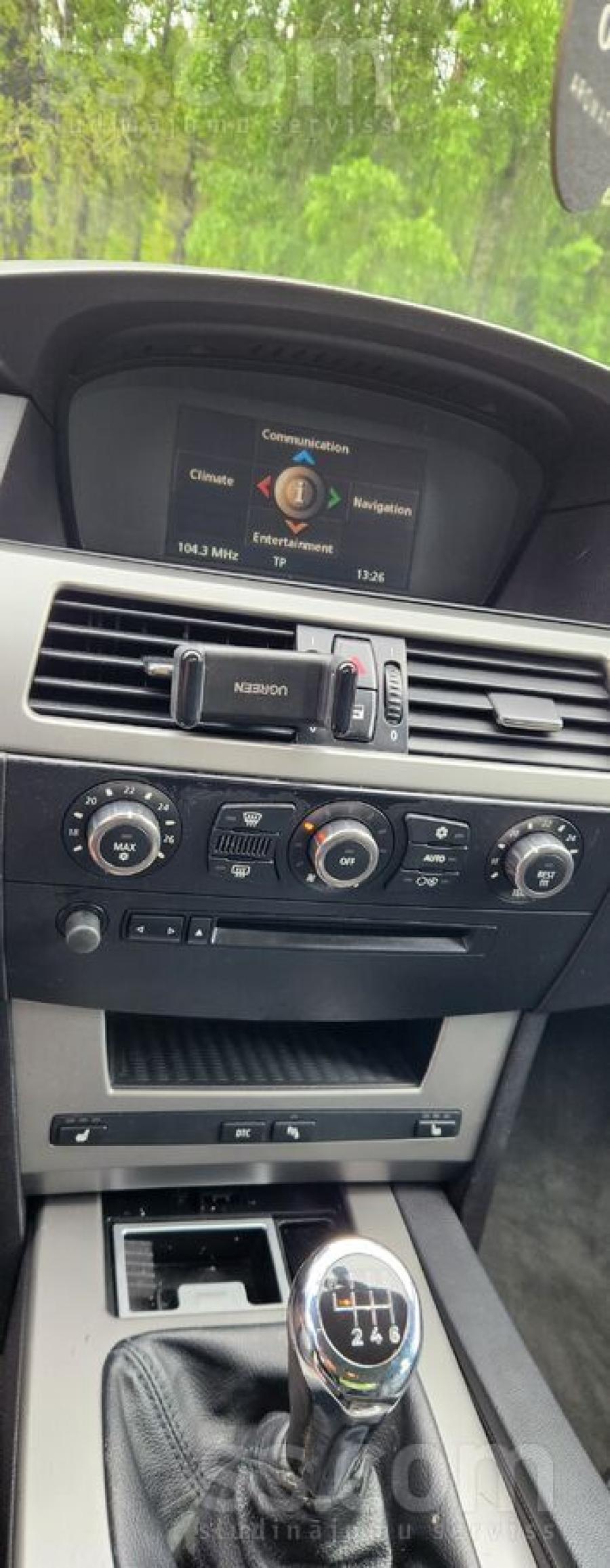 BMW 525 2005 in Riga, with an engine capacity of 2.50 L and mileage of 345 thousand km for 2550 €, photo 14 on AUTOMOTO.COM.LV