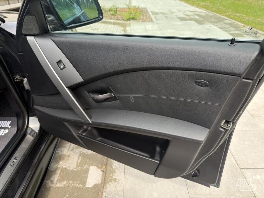 BMW 525 2005 in Vilnius, with an engine capacity of 2.50 L and mileage of 350 thousand km for 4350 €, photo 28 on AUTOMOTO.COM.LV