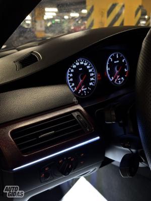 BMW 525 2005 Viļņa, ar dzinēja tilpumu 2.50 L un nobraukumu 450 tūkst. km par 3399 €, foto 18 vietnē AUTOMOTO.COM.LV