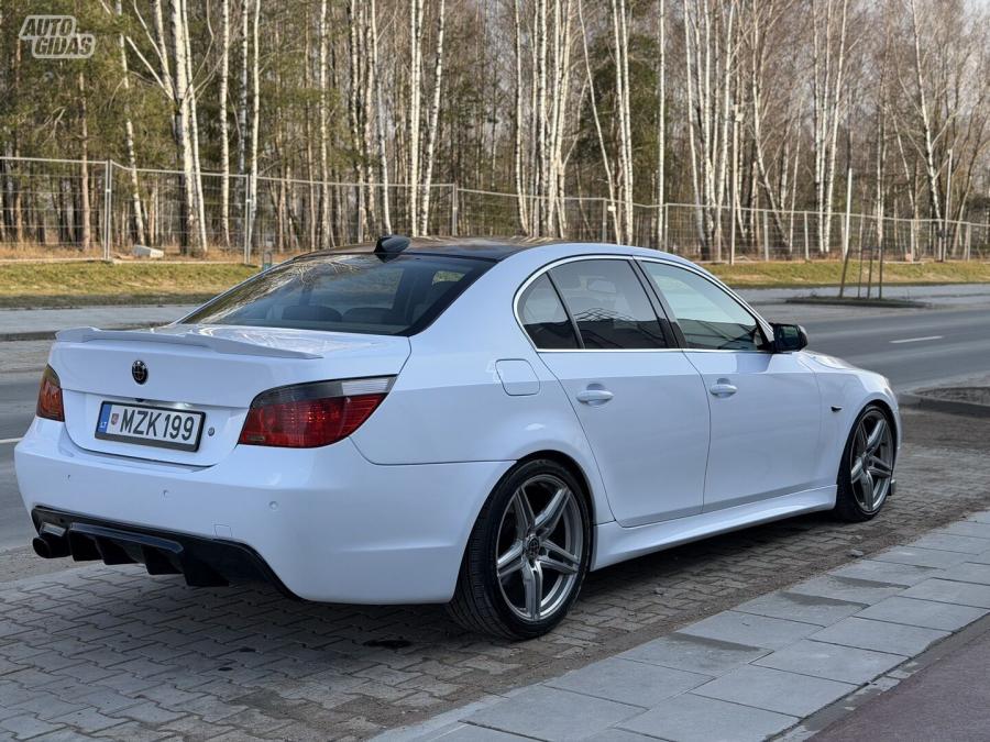 BMW 525 2006 Viļņa, ar dzinēja tilpumu 2.50 L un nobraukumu 401 tūkst. km par 3950 €, foto 14 vietnē AUTOMOTO.COM.LV