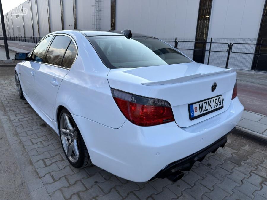 BMW 525 2006 Viļņa, ar dzinēja tilpumu 2.50 L un nobraukumu 401 tūkst. km par 3950 €, foto 16 vietnē AUTOMOTO.COM.LV