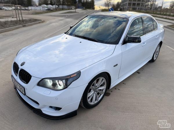 BMW 525 2006 Viļņa, ar dzinēja tilpumu 2.50 L un nobraukumu 410 tūkst. km par 3650 €, foto 3 vietnē AUTOMOTO.COM.LV