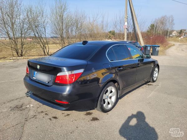 BMW 525 2006 Viļņa, ar dzinēja tilpumu 2.50 L un nobraukumu 364 tūkst. km par 2350 €, foto 6 vietnē AUTOMOTO.COM.LV