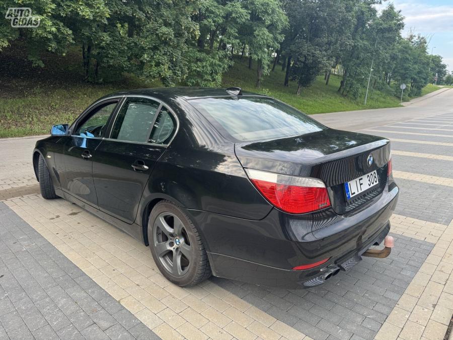 BMW 525 2006 Jonava, ar dzinēja tilpumu 2.50 L un nobraukumu 378 tūkst. km par 3300 €, foto 3 vietnē AUTOMOTO.COM.LV