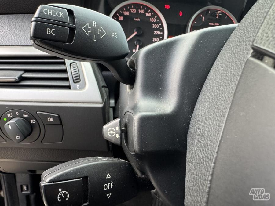 BMW 525 2006 Jonava, ar dzinēja tilpumu 2.50 L un nobraukumu 378 tūkst. km par 3300 €, foto 7 vietnē AUTOMOTO.COM.LV