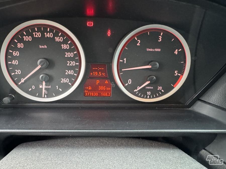 BMW 525 2006 in Jonava, with an engine capacity of 2.50 L and mileage of 378 thousand km for 3000 €, photo 8 on AUTOMOTO.COM.LV