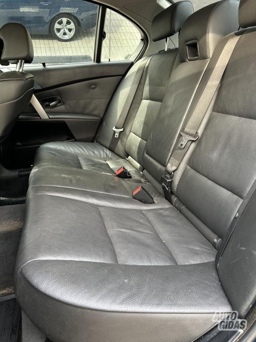 BMW 525 2006 in Kaunas, with an engine capacity of 2.50 L and mileage of 274 thousand km for 3200 €, photo 19 on AUTOMOTO.COM.LV