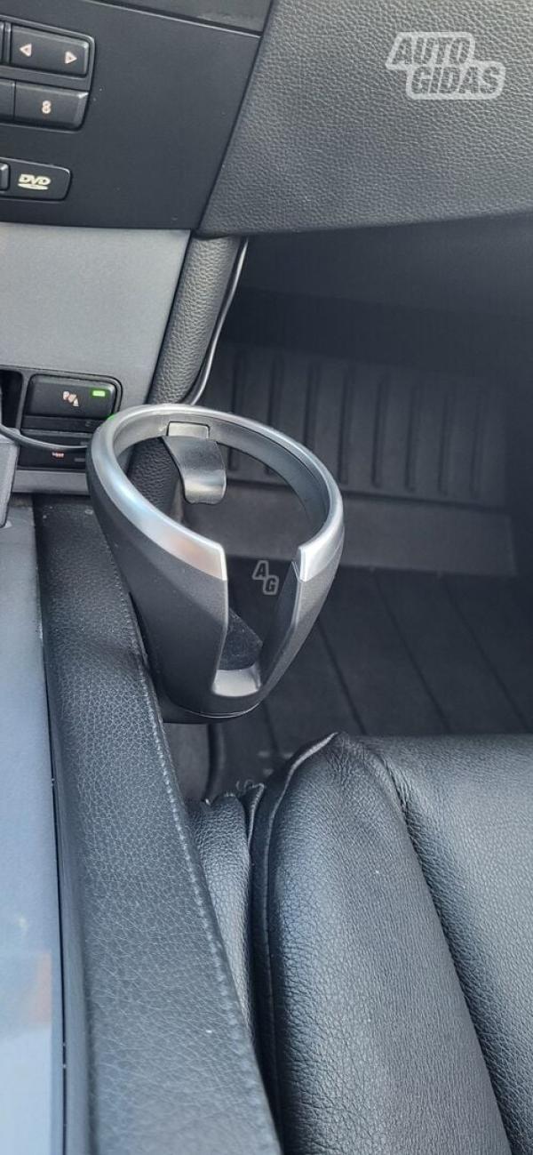 BMW 525 2007 in Kaunas, with an engine capacity of 2.50 L and mileage of 444 thousand km for 6500 €, photo 8 on AUTOMOTO.COM.LV