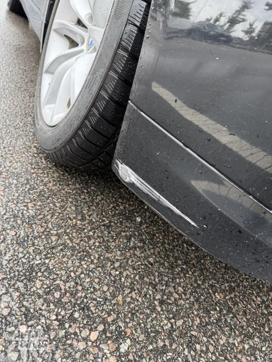 BMW 525 2008 Klaipėda, ar dzinēja tilpumu 2.50 L un nobraukumu 324 tūkst. km par 4000 €, foto 8 vietnē AUTOMOTO.COM.LV