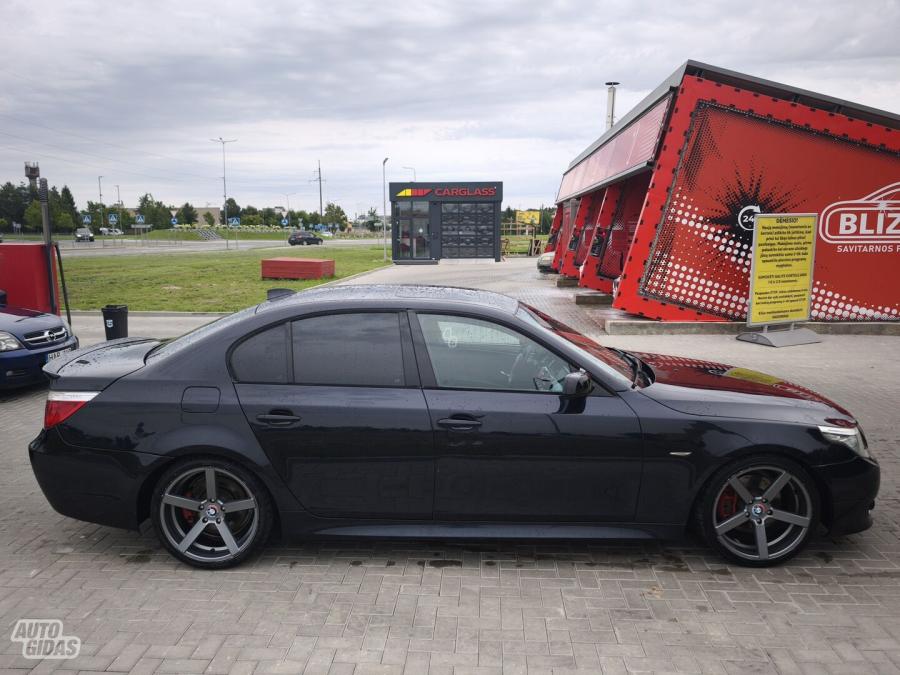 BMW 525 2009 in Mazeikiai, with an engine capacity of 3.00 L and mileage of 312 thousand km for 4800 €, photo 6 on AUTOMOTO.COM.LV
