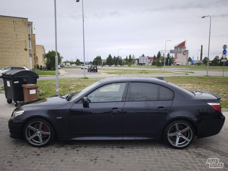 BMW 525 2009 in Mazeikiai, with an engine capacity of 3.00 L and mileage of 312 thousand km for 4800 €, photo 7 on AUTOMOTO.COM.LV
