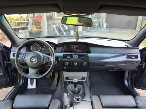 BMW 525 2009 in Mazeikiai, with an engine capacity of 3.00 L and mileage of 312 thousand km for 4800 €, photo 10 on AUTOMOTO.COM.LV