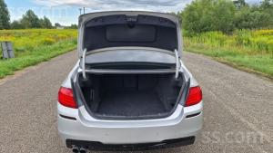 BMW 525 2010 in Bauska, with an engine capacity of 3.00 L and mileage of 297 thousand km for 8490 €, photo 18 on AUTOMOTO.COM.LV