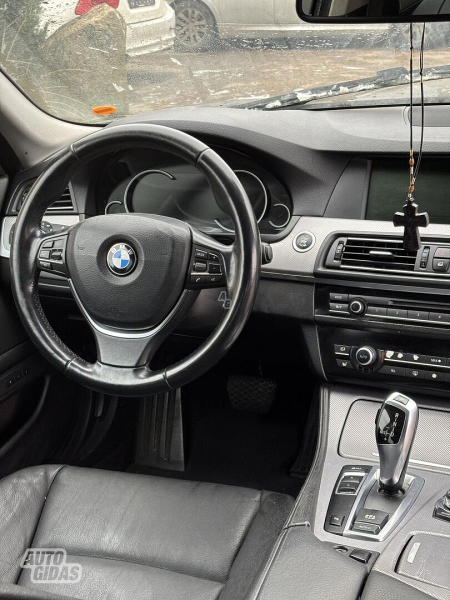 BMW 525 2010 Šauļi, ar dzinēja tilpumu 3.00 L un nobraukumu 400 tūkst. km par 5000 €, foto 13 vietnē AUTOMOTO.COM.LV