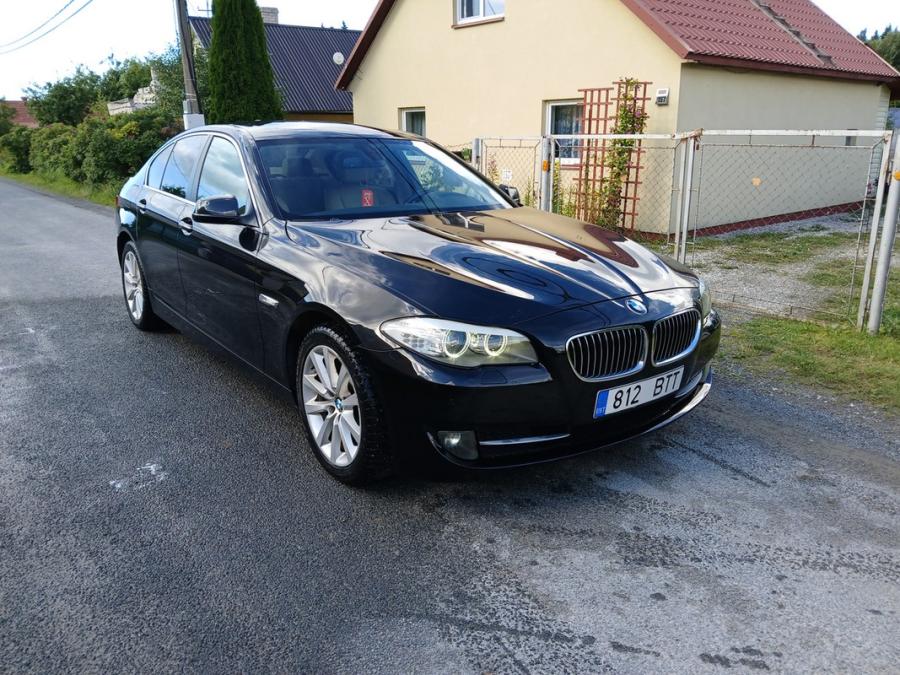 BMW 525 2010 in Johvi, with an engine capacity of 3.00 L and mileage of 200 thousand km for 8500 €, photo 8 on AUTOMOTO.COM.LV