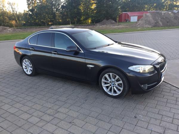 BMW 525 2010 Klaipėda, ar dzinēja tilpumu 3.00 L un nobraukumu 335 tūkst. km par 6900 €, foto 9 vietnē AUTOMOTO.COM.LV