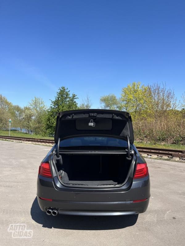 BMW 525 2011 in Kaunas, with an engine capacity of 3.00 L and mileage of 362 thousand km for 9300 €, photo 9 on AUTOMOTO.COM.LV