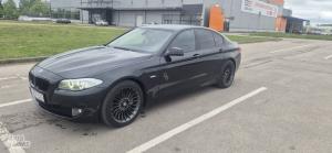 BMW 525 2011 in Siauliai, with an engine capacity of 3.00 L and mileage of 376 thousand km for 8300 €, photo 6 on AUTOMOTO.COM.LV