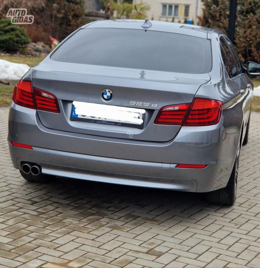 BMW 525 2012 in Siauliai, with an engine capacity of 2.00 L and mileage of 223 thousand km for 9500 €, photo 4 on AUTOMOTO.COM.LV