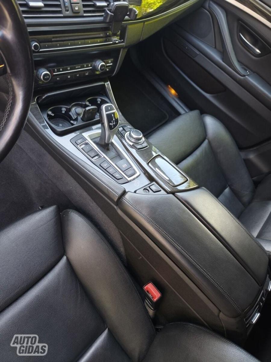 BMW 525 2013 in Panevezys, with an engine capacity of 2.00 L and mileage of 293 thousand km for 11900 €, photo 12 on AUTOMOTO.COM.LV