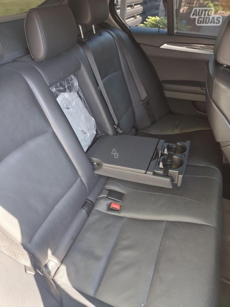 BMW 525 2013 in Panevezys, with an engine capacity of 2.00 L and mileage of 293 thousand km for 11900 €, photo 26 on AUTOMOTO.COM.LV
