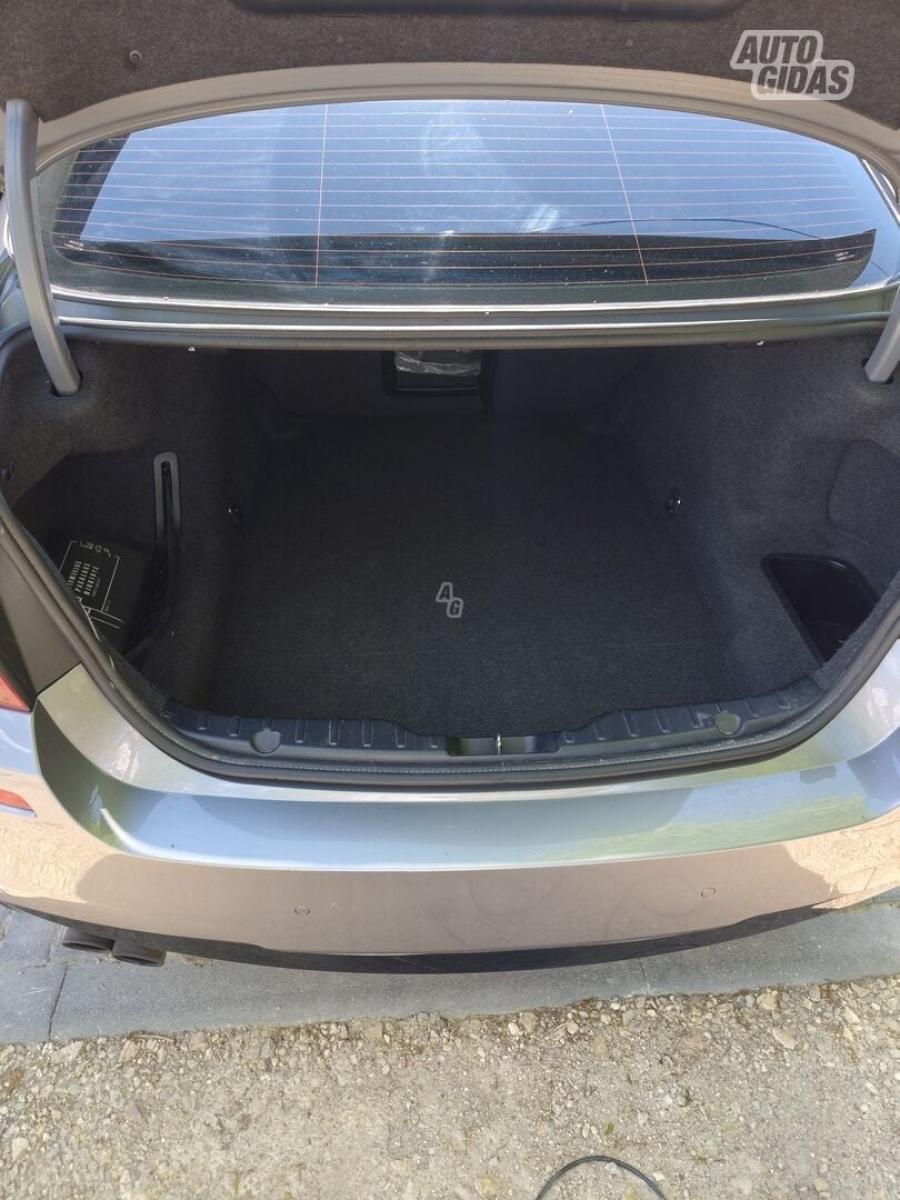 BMW 525 2013 in Panevezys, with an engine capacity of 2.00 L and mileage of 293 thousand km for 11900 €, photo 31 on AUTOMOTO.COM.LV