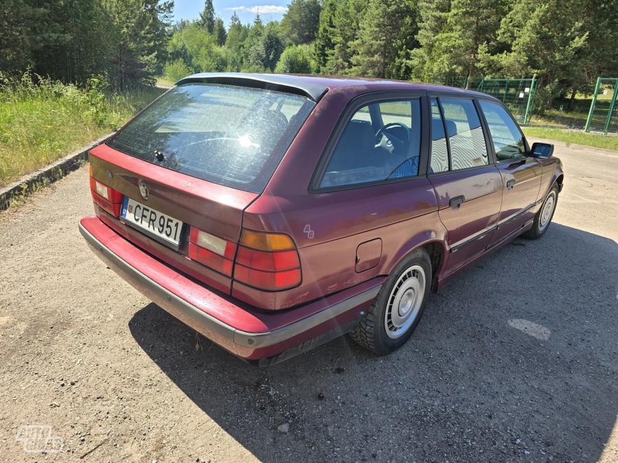 БМВ 525 1994 в Шяуляй, объемом двигателя 2.50 л и пробегом 350 тыс. км за 1300 €, фото 5 на AUTOMOTO.COM.LV