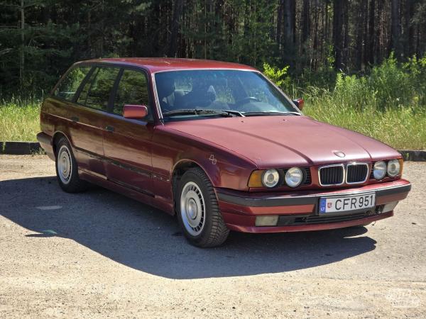 BMW 525 1994 Šauļi, ar dzinēja tilpumu 2.50 L un nobraukumu 350 tūkst. km par 1300 €, foto 5 vietnē AUTOMOTO.COM.LV