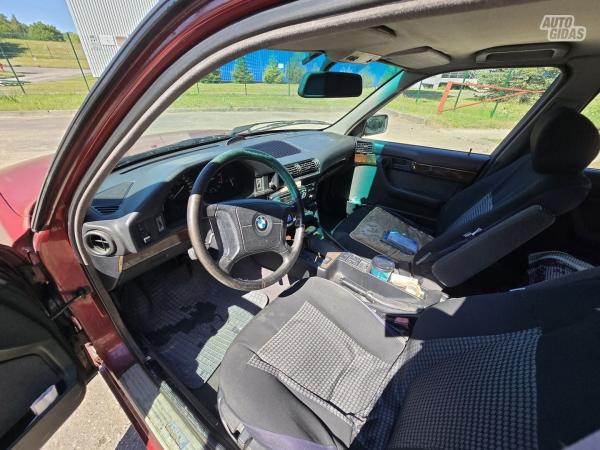BMW 525 1994 Šauļi, ar dzinēja tilpumu 2.50 L un nobraukumu 350 tūkst. km par 1300 €, foto 8 vietnē AUTOMOTO.COM.LV