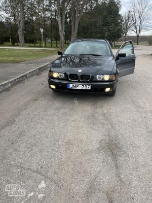 BMW 525 1998 Ukmergė, ar dzinēja tilpumu 2.50 L un nobraukumu 647 tūkst. km par 900 €, foto  vietnē AUTOMOTO.COM.LV
