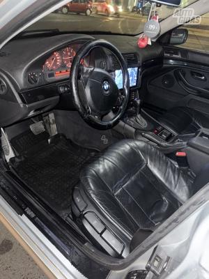BMW 525 2001 Viļņa, ar dzinēja tilpumu 2.50 L un nobraukumu 302 tūkst. km par 2500 €, foto 4 vietnē AUTOMOTO.COM.LV