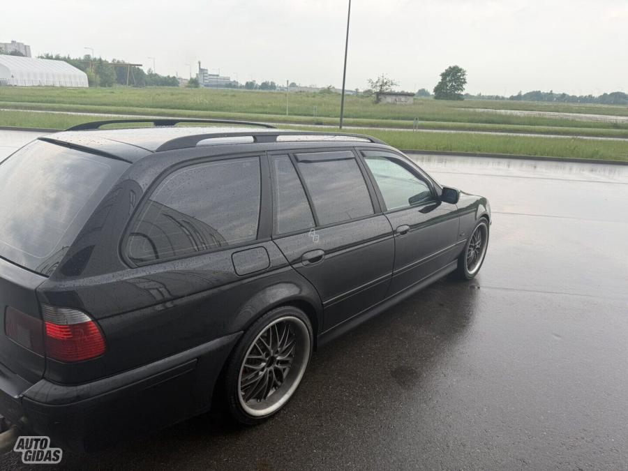 BMW 525 2001 in Kaunas, with an engine capacity of 2.50 L and mileage of 350 thousand km for 2250 €, photo 5 on AUTOMOTO.COM.LV