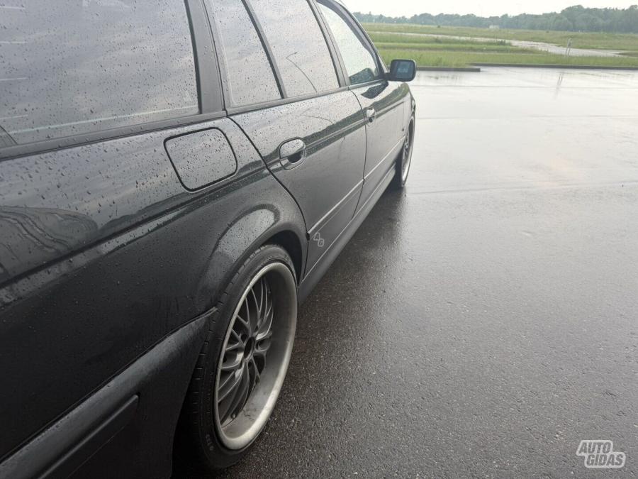 BMW 525 2001 in Kaunas, with an engine capacity of 2.50 L and mileage of 350 thousand km for 2250 €, photo 7 on AUTOMOTO.COM.LV