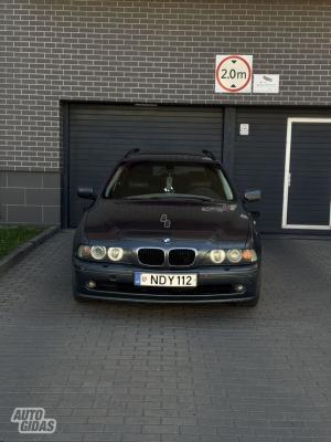 BMW 525 2001 Viļņa, ar dzinēja tilpumu 2.50 L un nobraukumu 400 tūkst. km par 1450 €, foto  vietnē AUTOMOTO.COM.LV