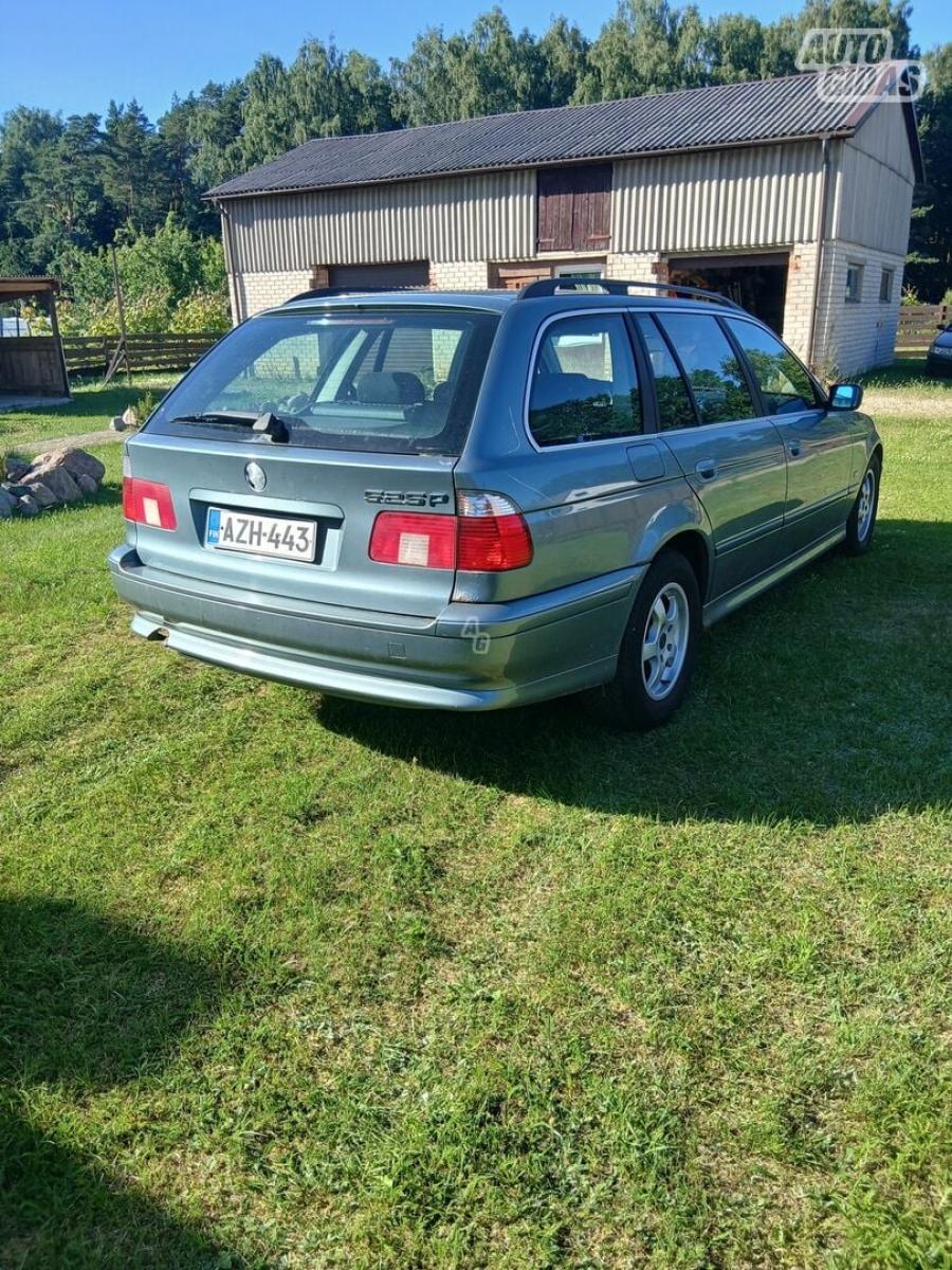 BMW 525 2001 in Panevezys, with an engine capacity of 2.50 L and mileage of 384 thousand km for 990 €, photo 8 on AUTOMOTO.COM.LV