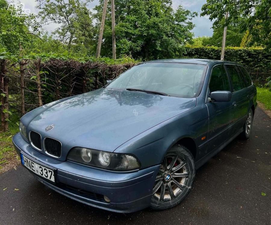 BMW 525 2001 in Vilnius, with an engine capacity of 2.50 L and mileage of 3285 thousand km for 999 €, photo 3 on AUTOMOTO.COM.LV