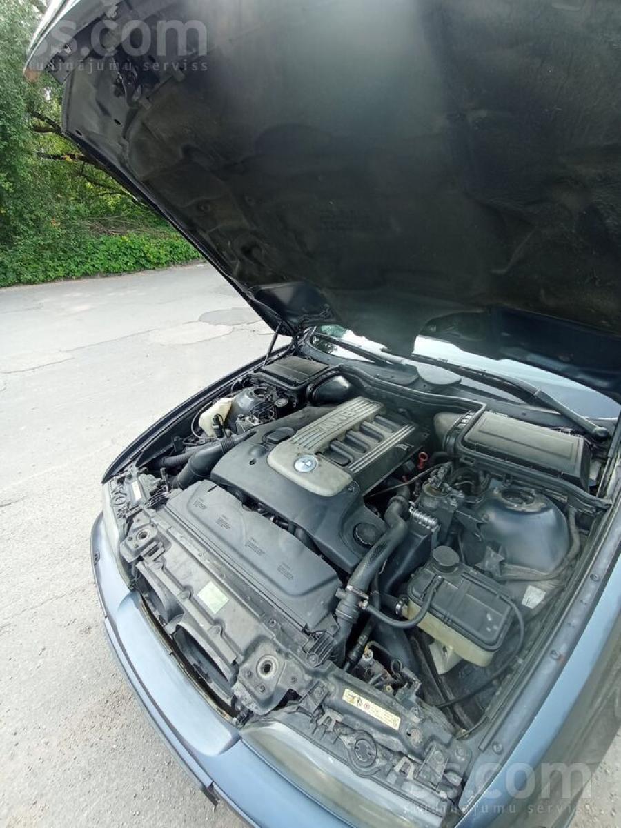 BMW 525 2002 Rīga, ar dzinēja tilpumu 2.50 L un nobraukumu 404 tūkst. km par 2000 €, foto 12 vietnē AUTOMOTO.COM.LV
